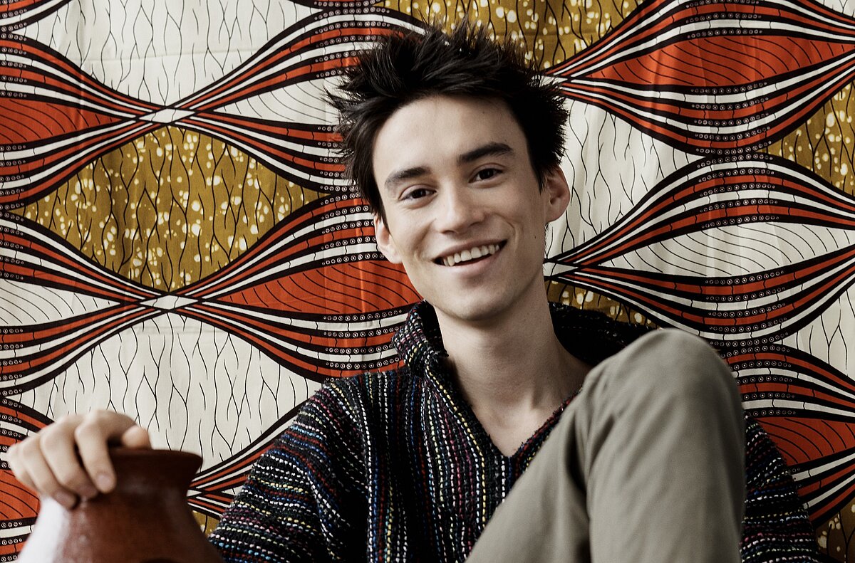 Jacob Collier befreit im Docks sein inneres Wunderkind - FKP Scorpio Group